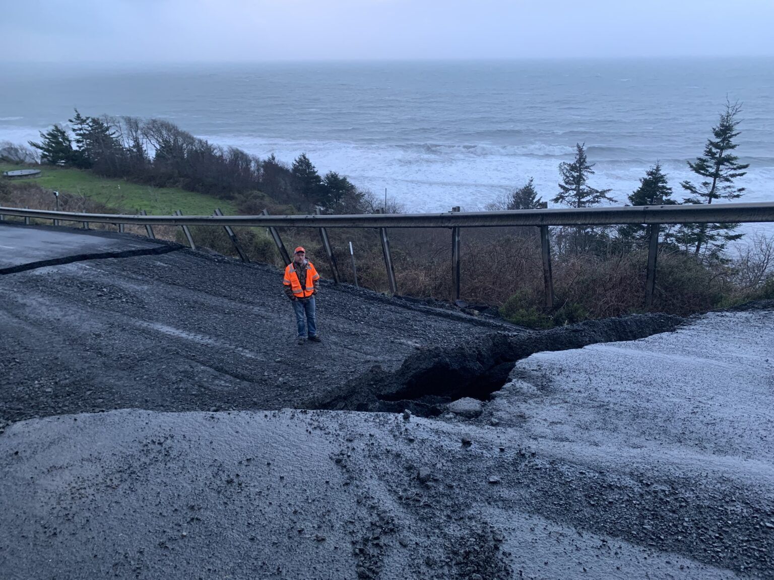 Feds sending Oregon almost $43 million for roads damaged by winter ... Feds sending Oregon almost $43 million for roads damaged by winter ...